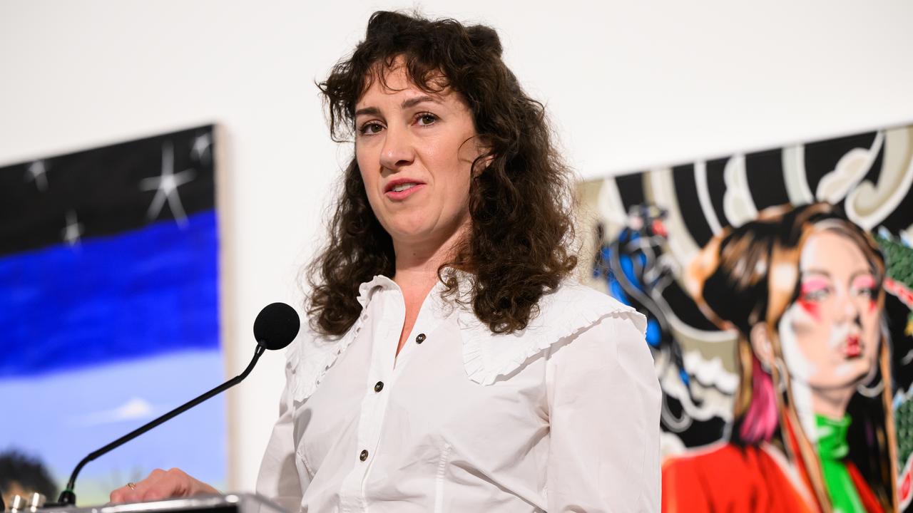 Laura Jones' portrait of Tim Winton wins the Archibald