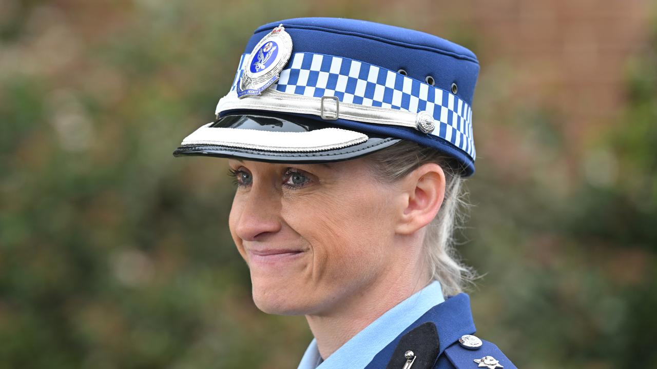 Heroic cop who shot Bondi stabber diagnosed with cancer